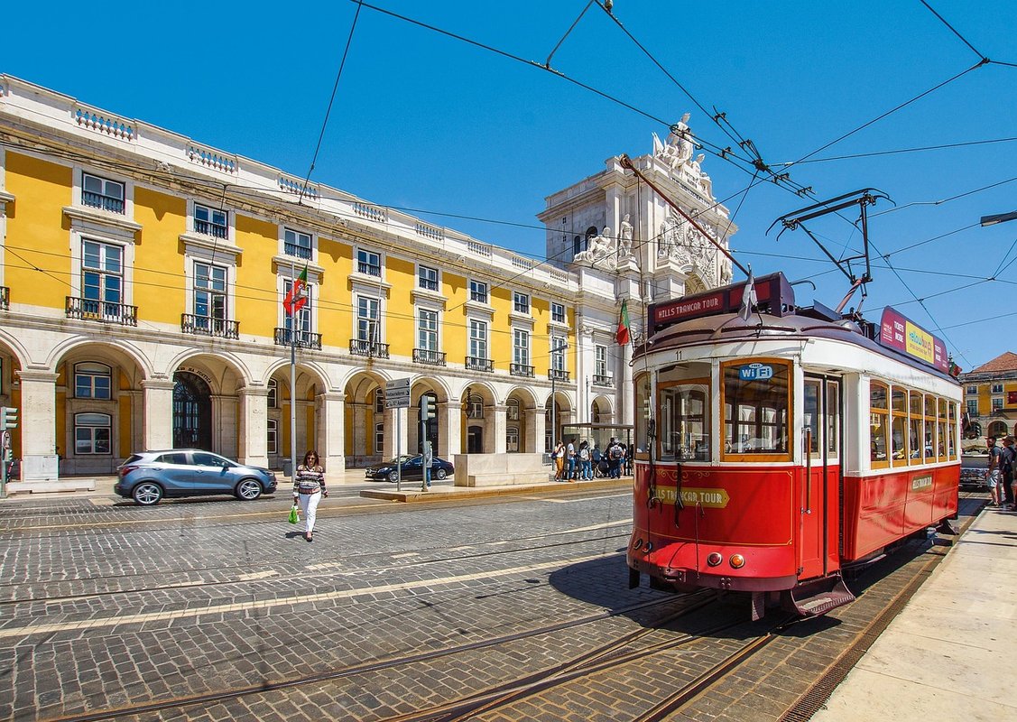 Famous Landmarks in Portugal: History, Culture & Must-Sees - Cultured ...